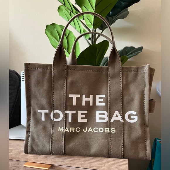 Marc Jacobs | Bags | Marc Jacobs The Tote Bag Canvas In Medium Size ...
